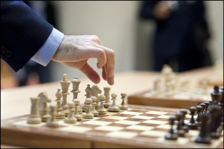 Learnings About Intelligence From A Chess Grandmaster - LearnPlayWin